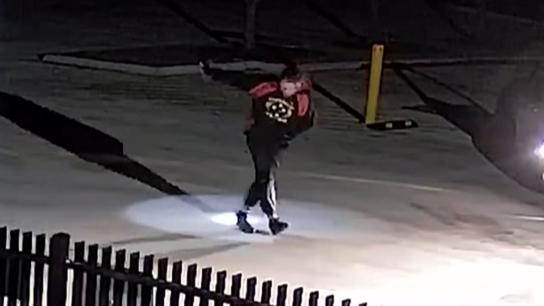 Boogie burglar dances like nobody's watching before break-in