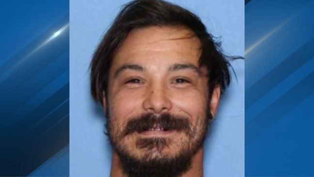 3 Wenatchee girls found dead, father wanted for murder