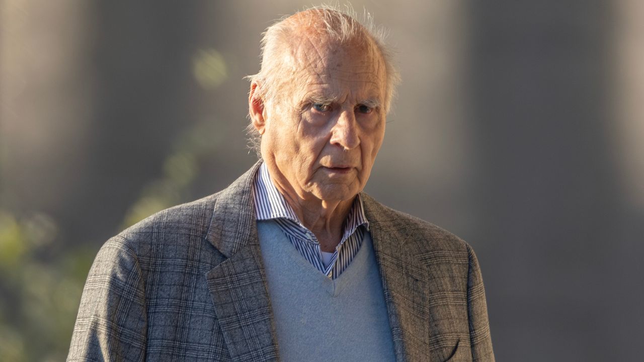 Tom Girardi sentenced to over 7 years in federal prison