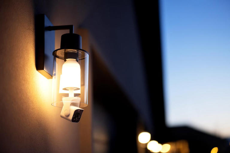 Wyze's New Bulb Cam Turns Any Light Bulb Socket Into a Security Camera