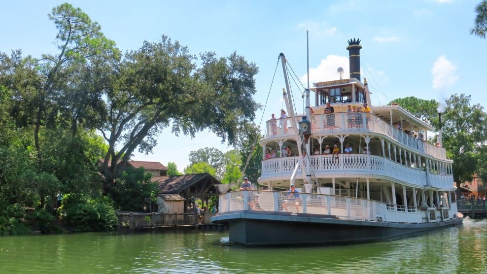 Piston Peak National Park: Disney shares more details for new Cars land ...