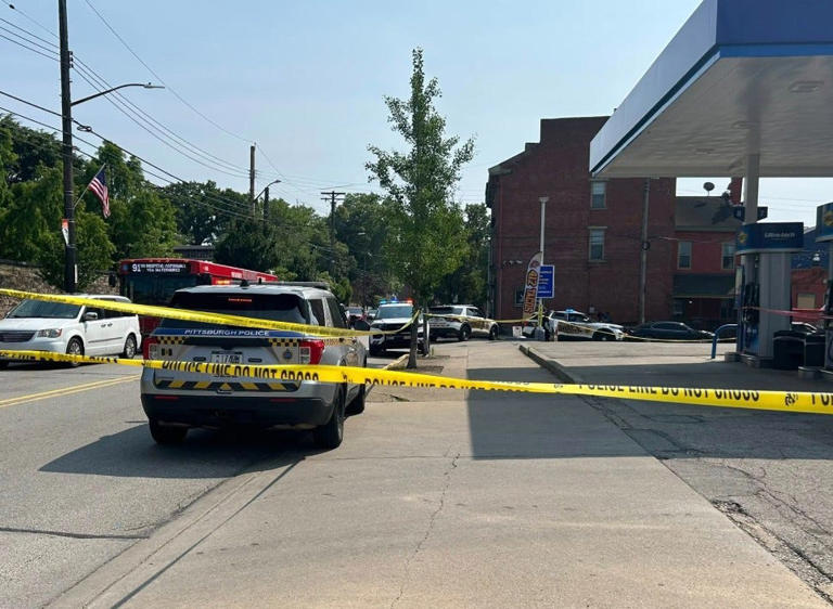 Man fatally shot outside gas station in Lawrenceville