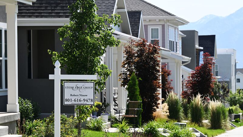 The number of unsold homes in the U.S. hits a record high — is that ...