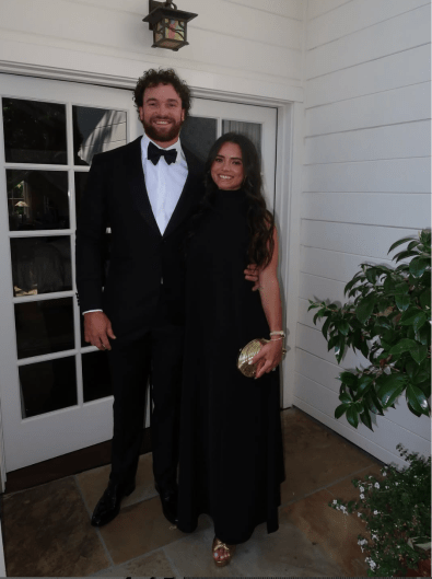 Bills TE Dawson Knox Shares Exciting News on Sunday