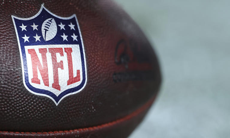 Ex-NFL star Steve Wright dead at 82