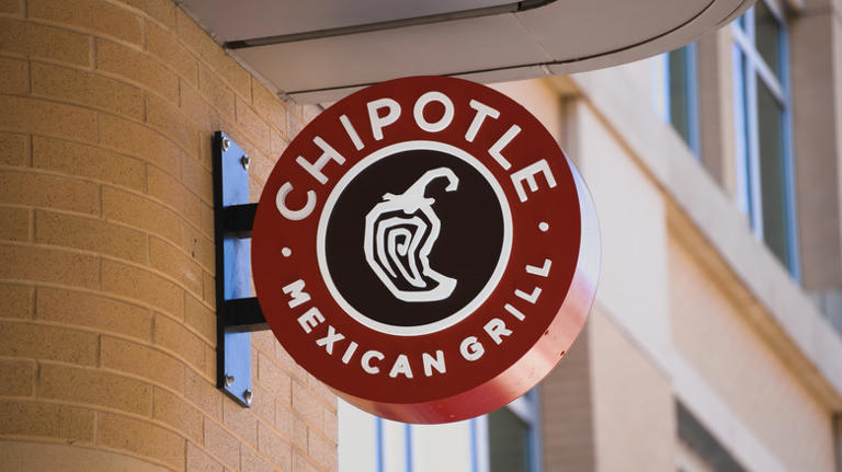Is Chipotle An Ingredient? How A Dried Chili Pepper Gave Its Name To A ...