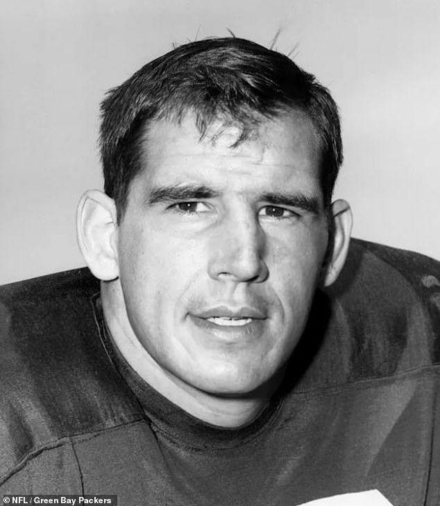 Ex-NFL star Steve Wright dead at 82