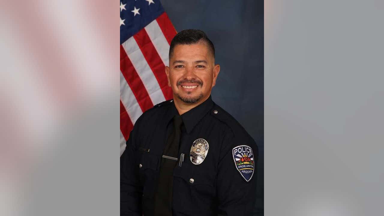 Apache Junction Police officer in critical condition, suspect hurt ...