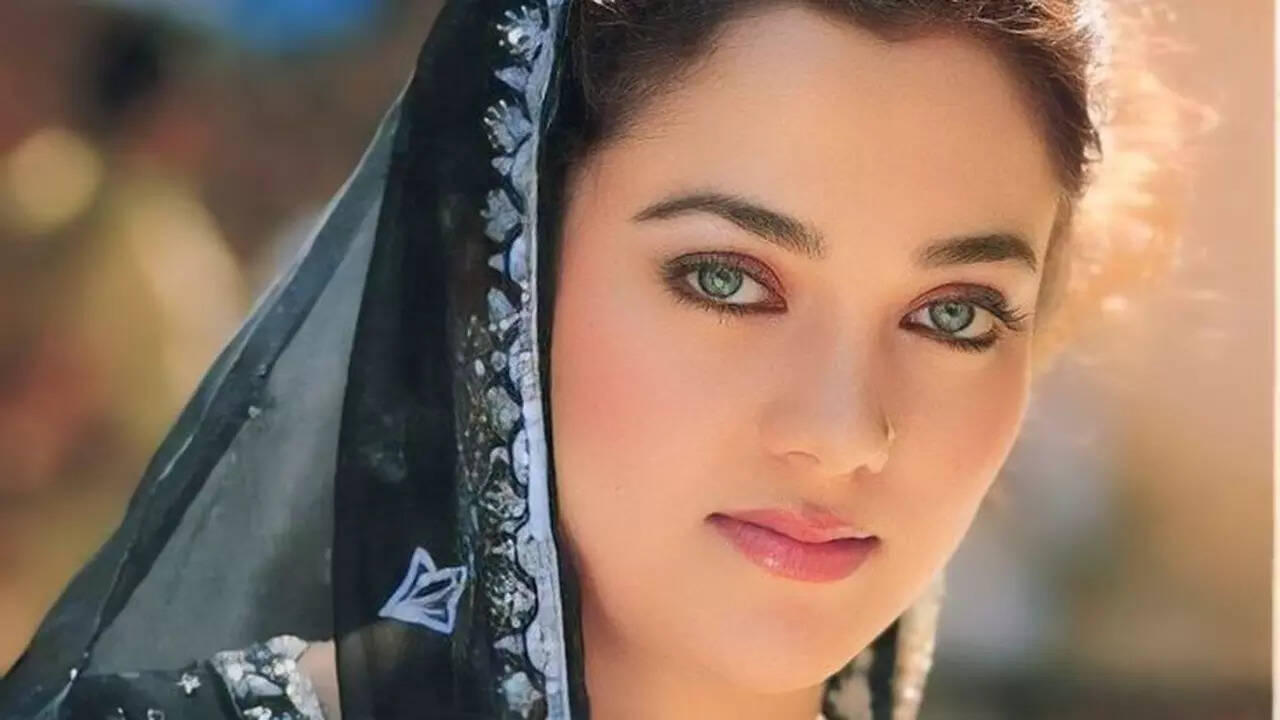 Bollywood actresses who fell in love with real-life gangsters