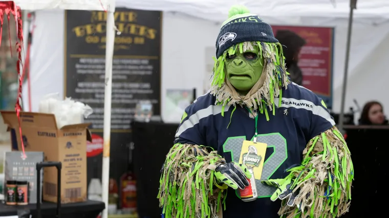 Seahawks sign former track star who once announced an NFL Draft pick ...
