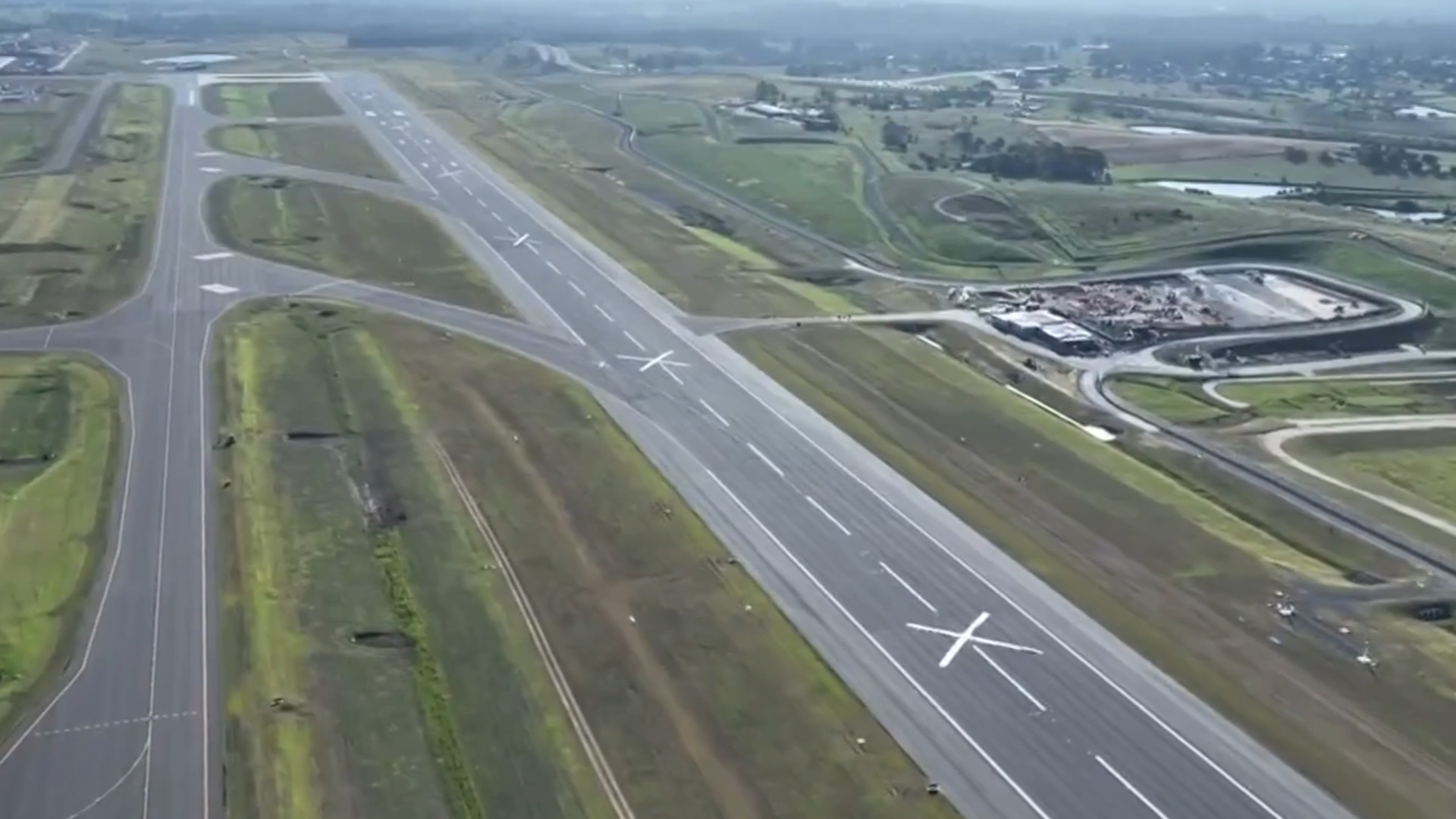 Construction of Western Sydney Airport runway completed
