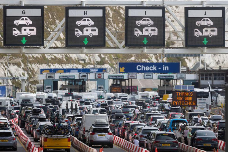 EU border control delays expected until November 2025 for UK travellers