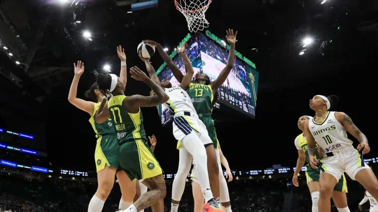 Ezi Magbegor joins Lauren Jackson in Seattle history after five-block ...