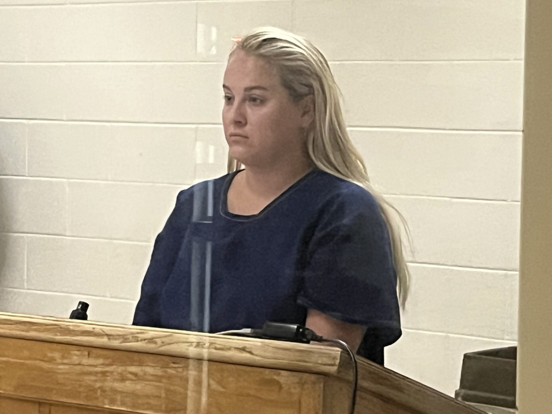 Bond set for Manatee middle school teacher accused of sexting with student