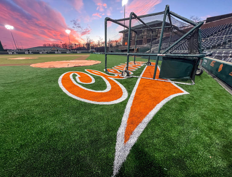 Clemson baseball picks up transfer portal commitment from SEC pitcher
