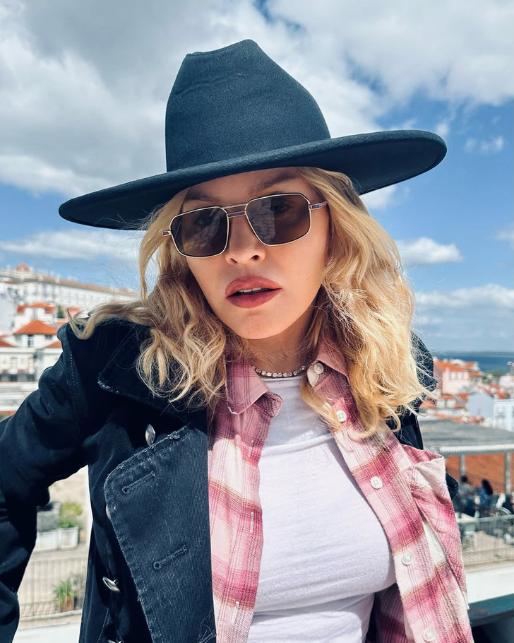 Madonna Makes a Bold Return to the Met Gala, but One Detail Had ...