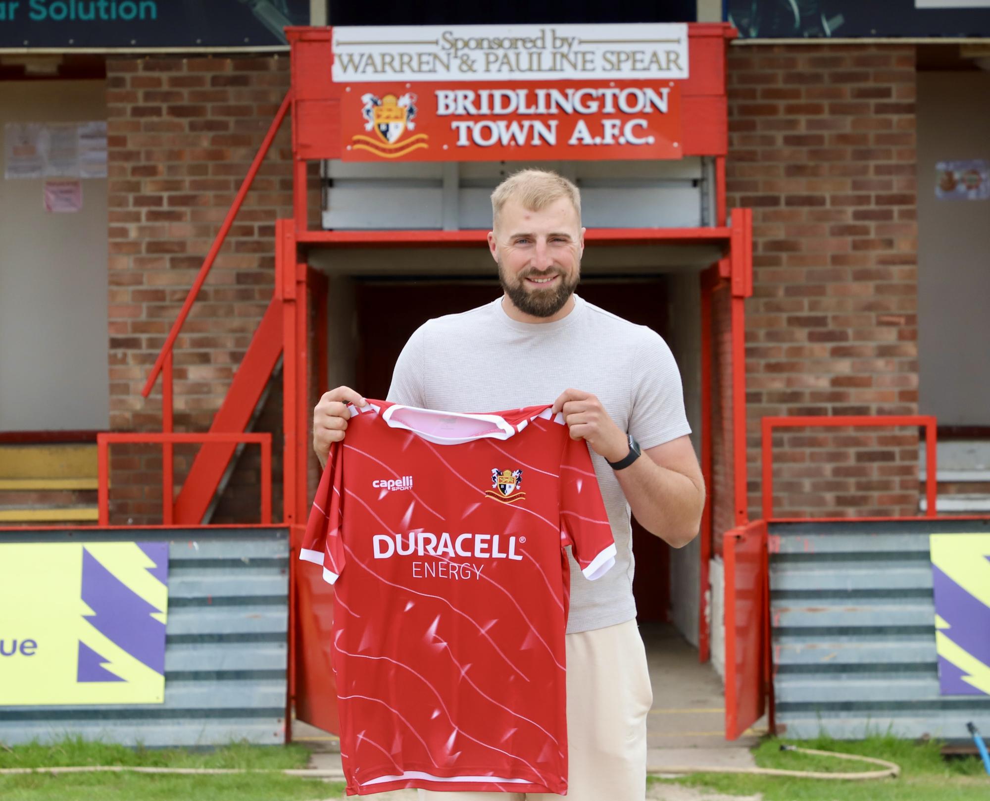 Striker Jake Day returns home to Bridlington Town for 2025-26 season