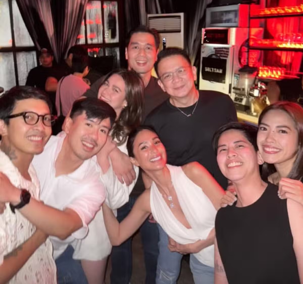 Filipino actress Bea Alonzo, retail tycoon Vincent Co spark romance buzz in cozy public sightings