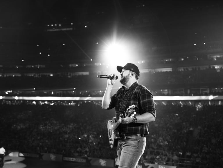 Ready to shake it for Luke Bryan? What to know about tickets, parking ...