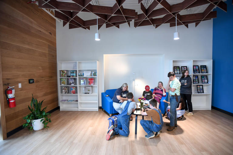 Town of Iva opens $1.2 million library branch in former fire station ...