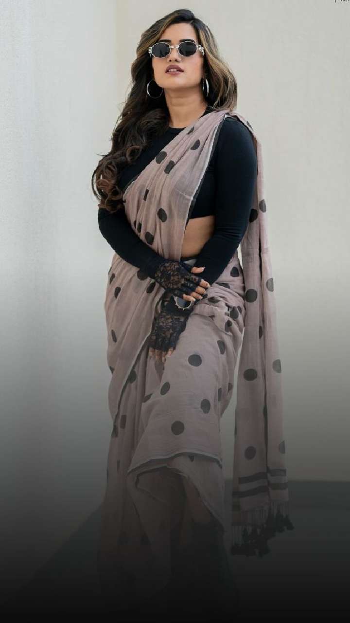 7 Bright Coloured Saree Designs By Sravanthi Chokarapu For Night Events