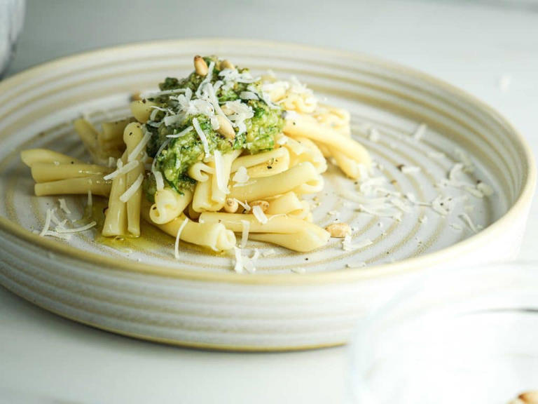 This Chicken Pesto Pasta Is the Midweek Meal You’ll Want on Repeat