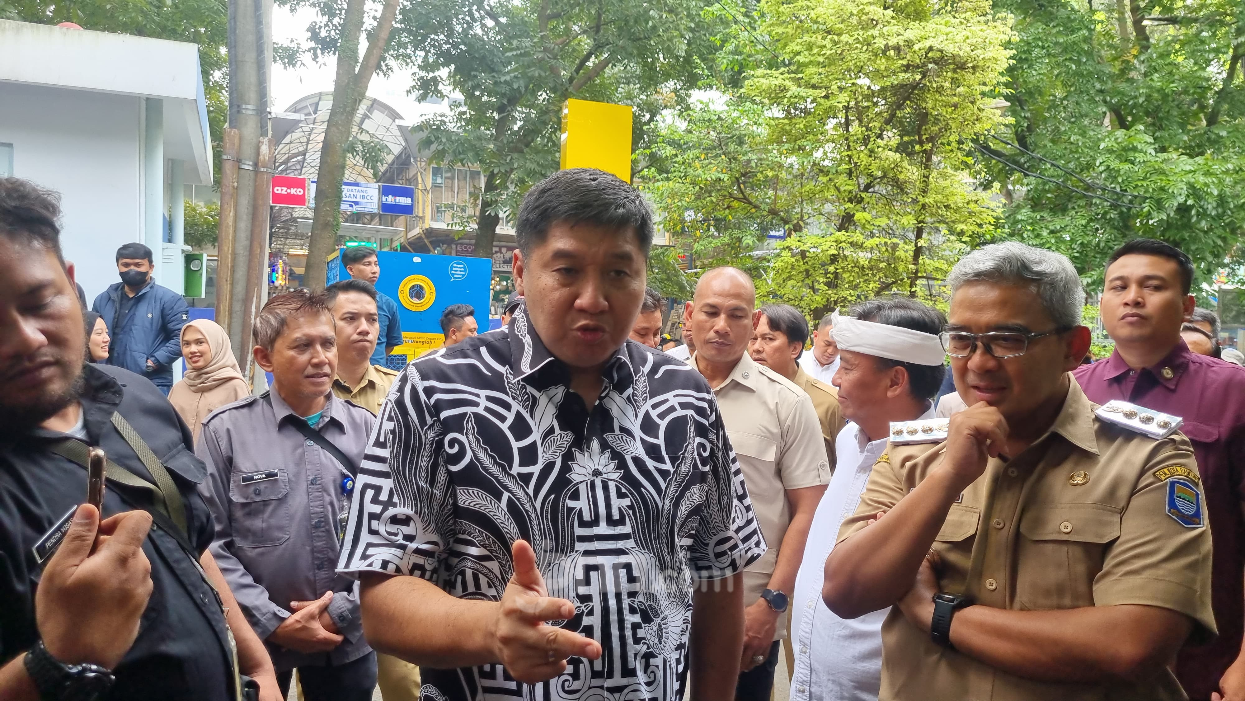 Maruarar Sirait Bakal Investasikan Rp 100 Miliar untuk Persib, Kok Berani?