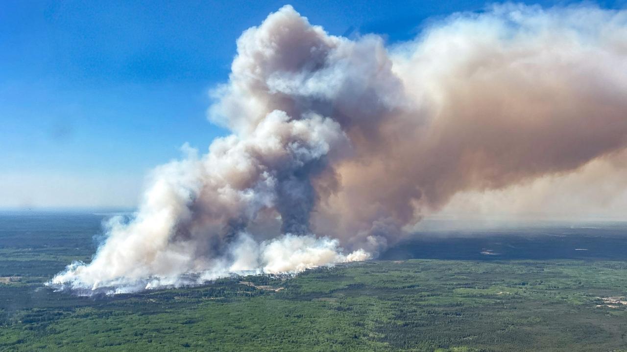 In Photos Smoke from Canadas wildfires hits US midwest hard reaches Europe