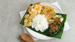 3 Warung Nasi Pecel Legendaris di Malioboro yang Wajib Dicoba, Rasanya ...