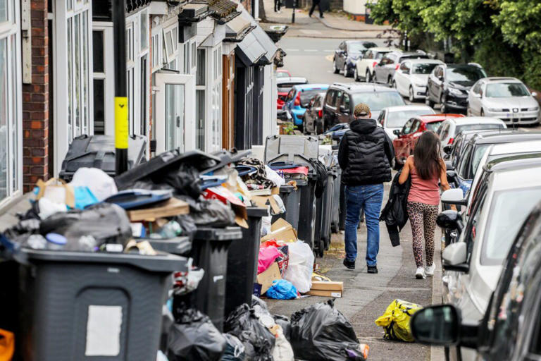 Rubbish piles up on Birmingham streets as bin strike hits week 13