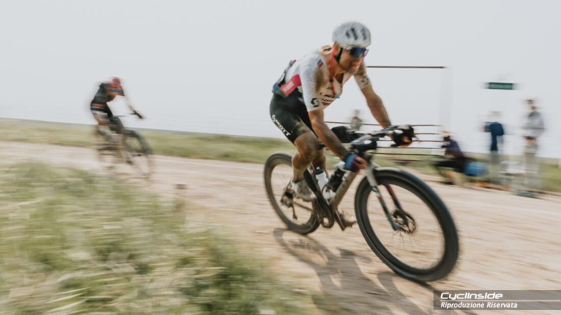 Cameron Jones conquista l’Unbound Gravel 2025 con un tempo record e un ...