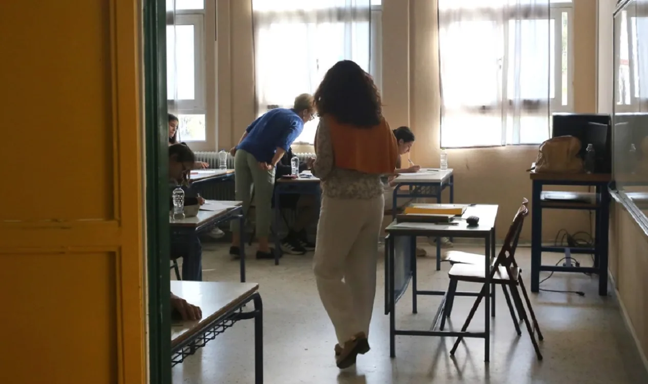 Πανελλήνιες 2025: Πώς σχολιάζουν τα θέματα της Χημείας, των Λατινικών ...