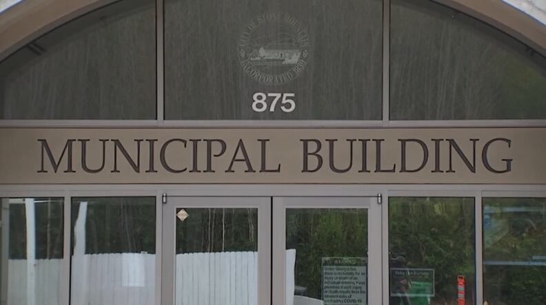 Stone Mountain mayor addresses accusations she mishandled city’s bank ...