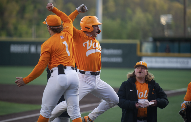 Former Tennessee Vols baseball player claps back at bizarre criticism ...