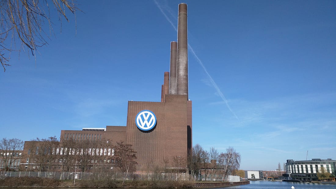 VW-Betriebsrat warnt vor Produktionsdelle: Wolfsburg-Werkern droht 4 ...