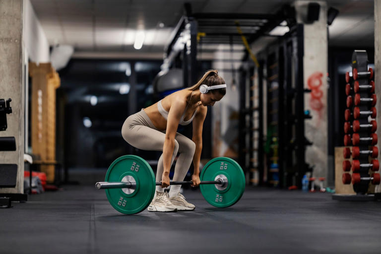 Which Exercise Is Better for Your Butt: Squats or Deadlifts?