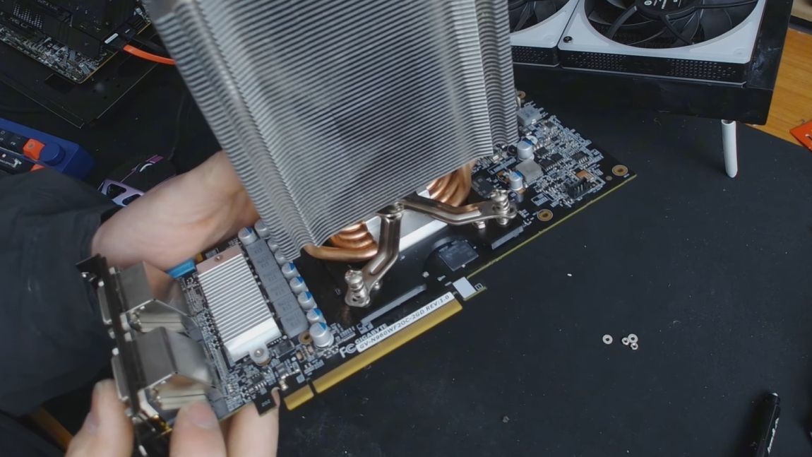 Crazed modder straps CPU cooler to Nvidia GTX 960 with a 3D-printed ...