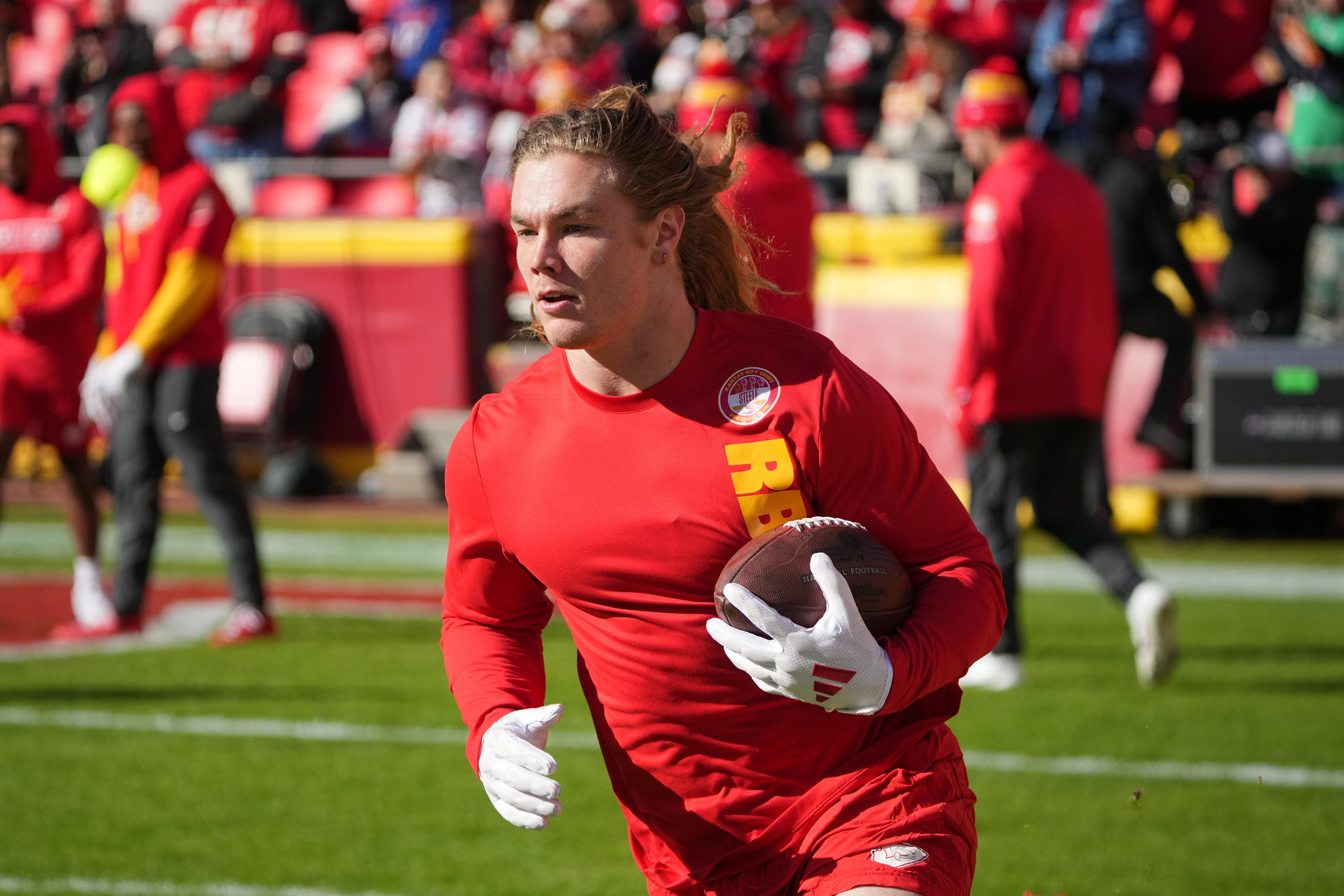 Kansas City Chiefs FB Carson Steele reintroduces 'Crocky J' to the world