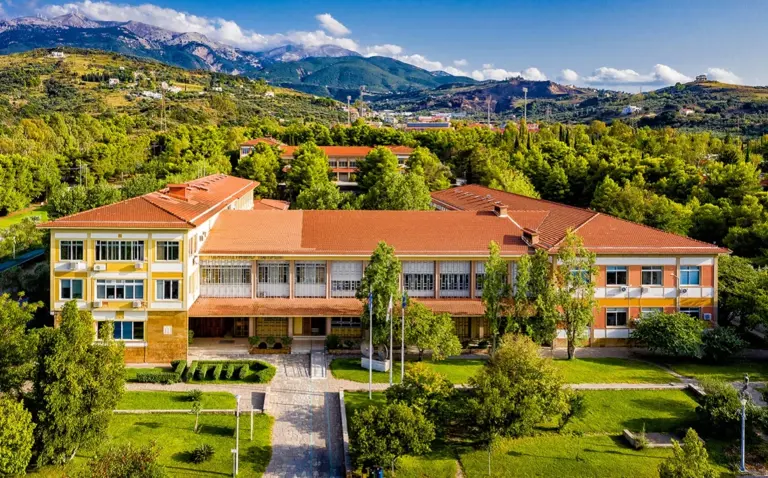 Φοιτήτρια κατά καθηγητή στο Πανεπιστήμιο Πατρών: Αποζημίωση για ...