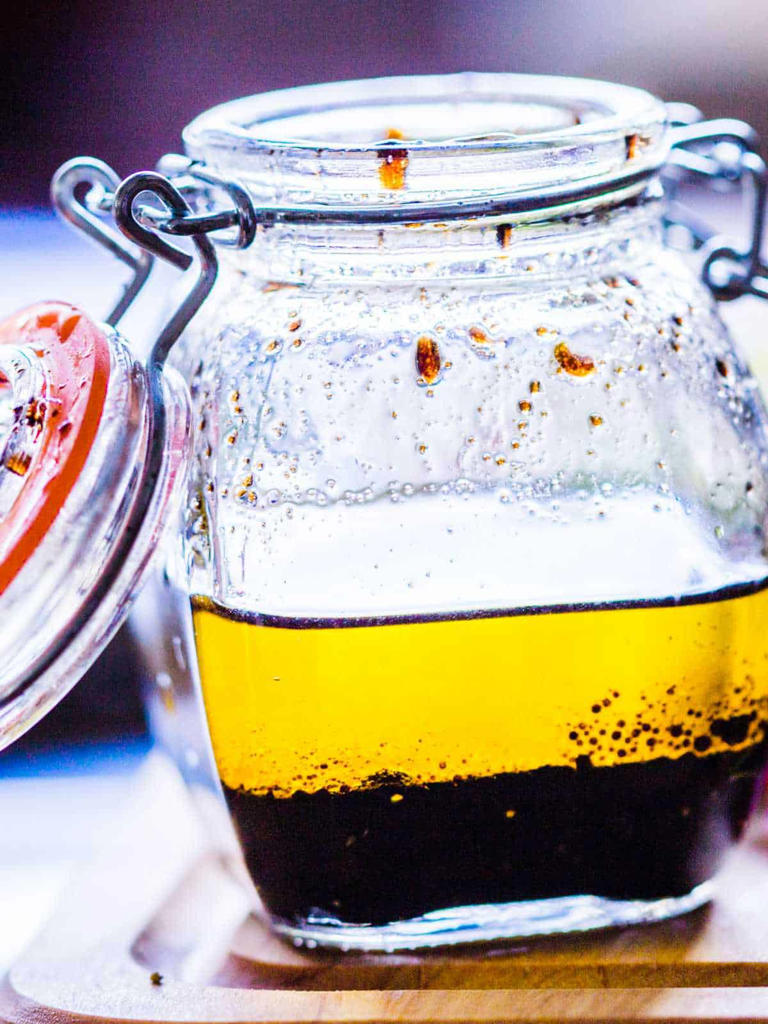 Balsamic herb vinaigrette