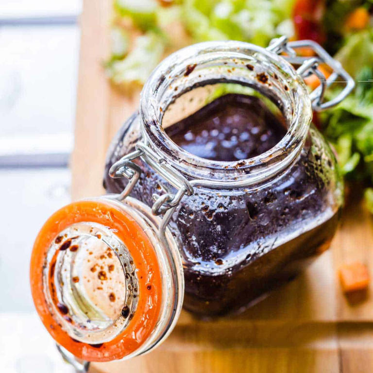 Balsamic herb vinaigrette