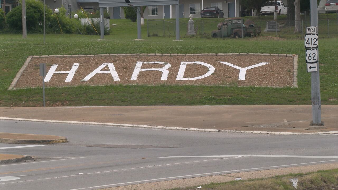 Hardy reacts to arrest of police chief