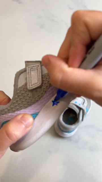 The Best Trick to Get Your Child’s Shoes on the Right Feet