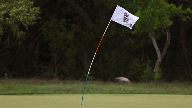 Is There A Height Limit For The Flagstick In Golf?