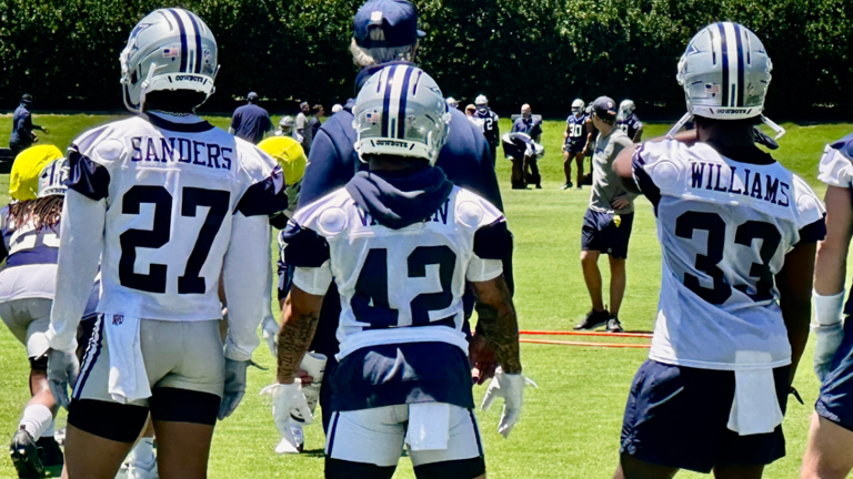 Cowboys Camp Run Game Update: 'Guys Just Drove Through The Smoke!'