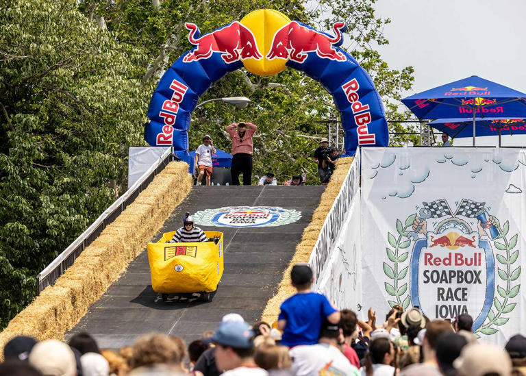Relive the 2025 Red Bull Soapbox Race in Des Moines with these photos ...