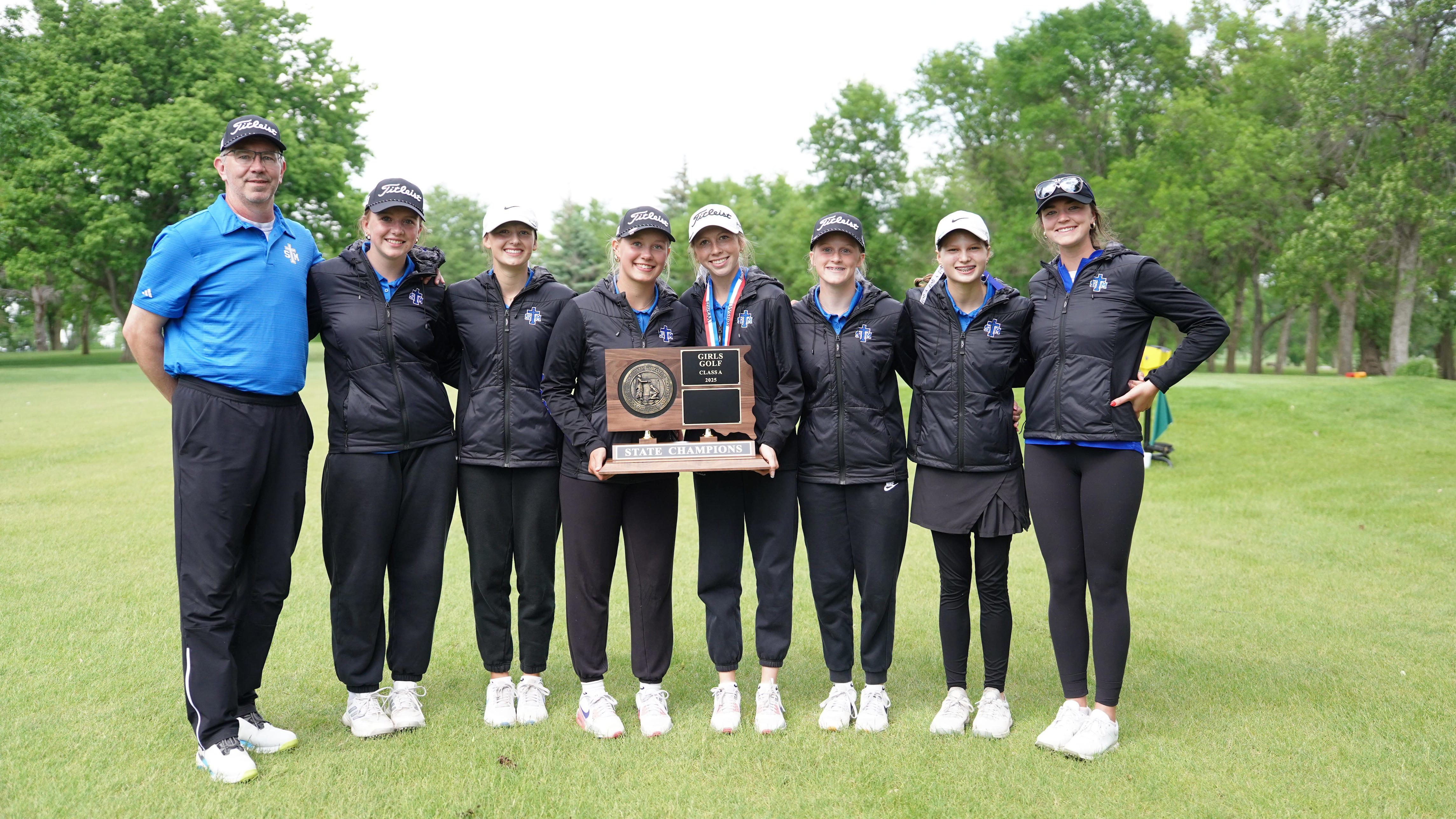 Aberdeen Central, St. Thomas More claim South Dakota girls golf state ...
