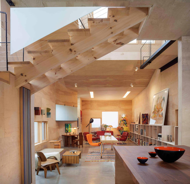 Steven Holl Architects bridges "collectible furniture with built form ...