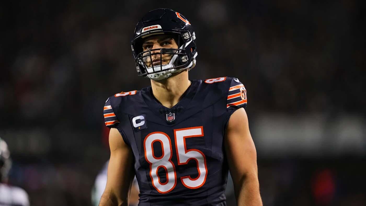 Bears' Cole Kmet initially 'taken aback' by Chicago drafting Colston ...