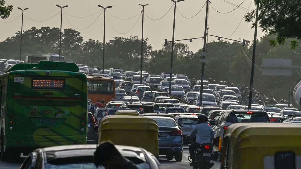 Only clean-fuel buses, app-based cabs and e-commerce fleets to enter ...